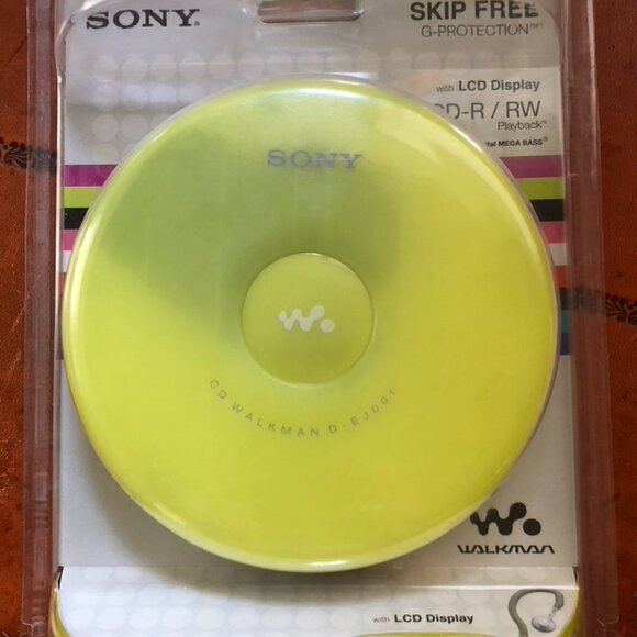 Sony | Portable Audio & Video | Sony Walkman De J0 Neon Green Unopened ...